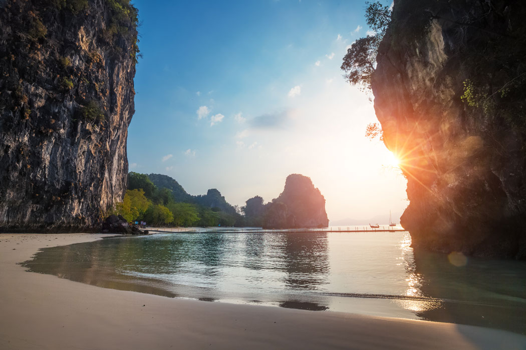 Hong Island tour, go to Hong island Krabi, Hong island tour package
